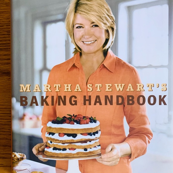 Martha Stewart | Kitchen | Martha Stewarts Baking Handbook 205 ...